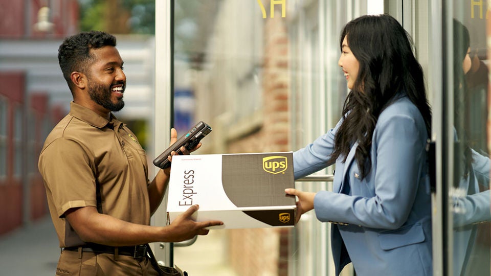 UPS Global Shipping and Logistics Solutions | Ship and Track Online ...
